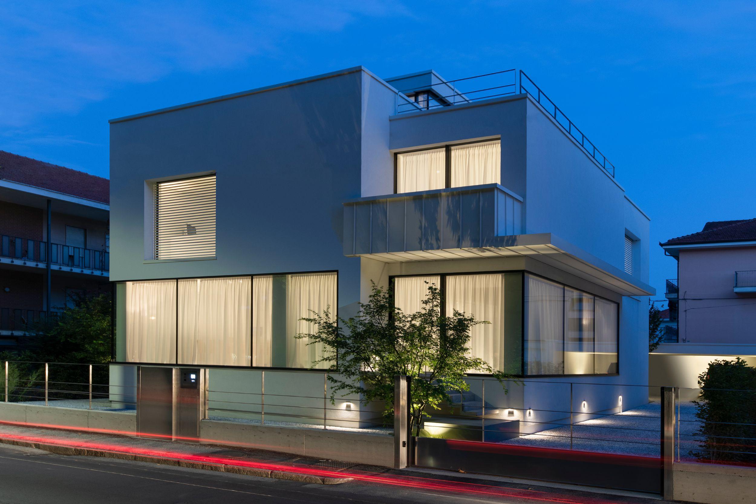 T-House