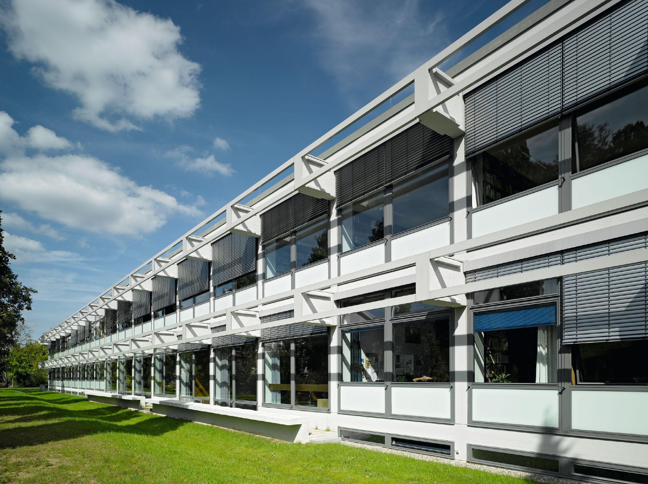 University Building B41