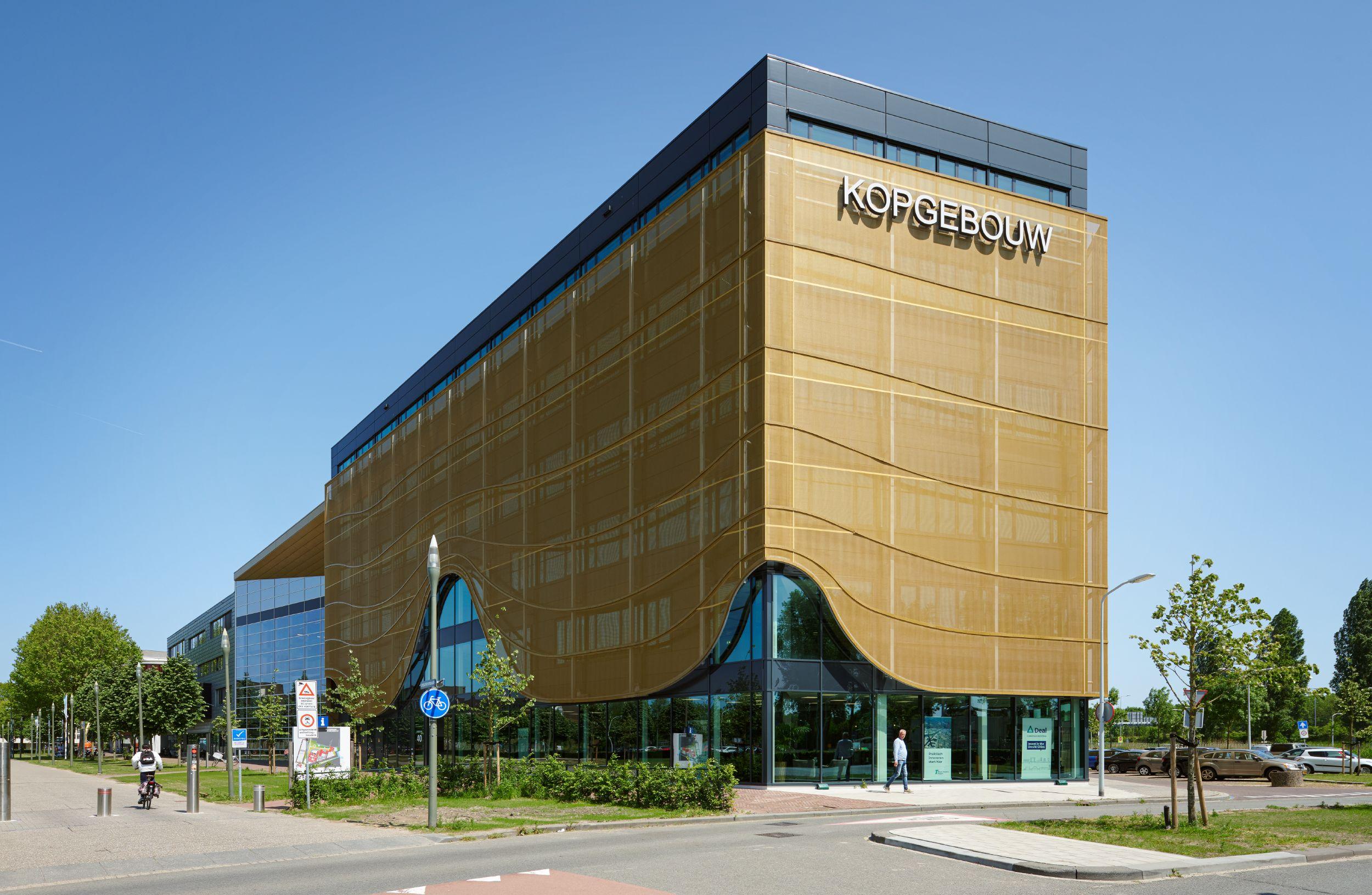 Kopgebouw in the Leerpark