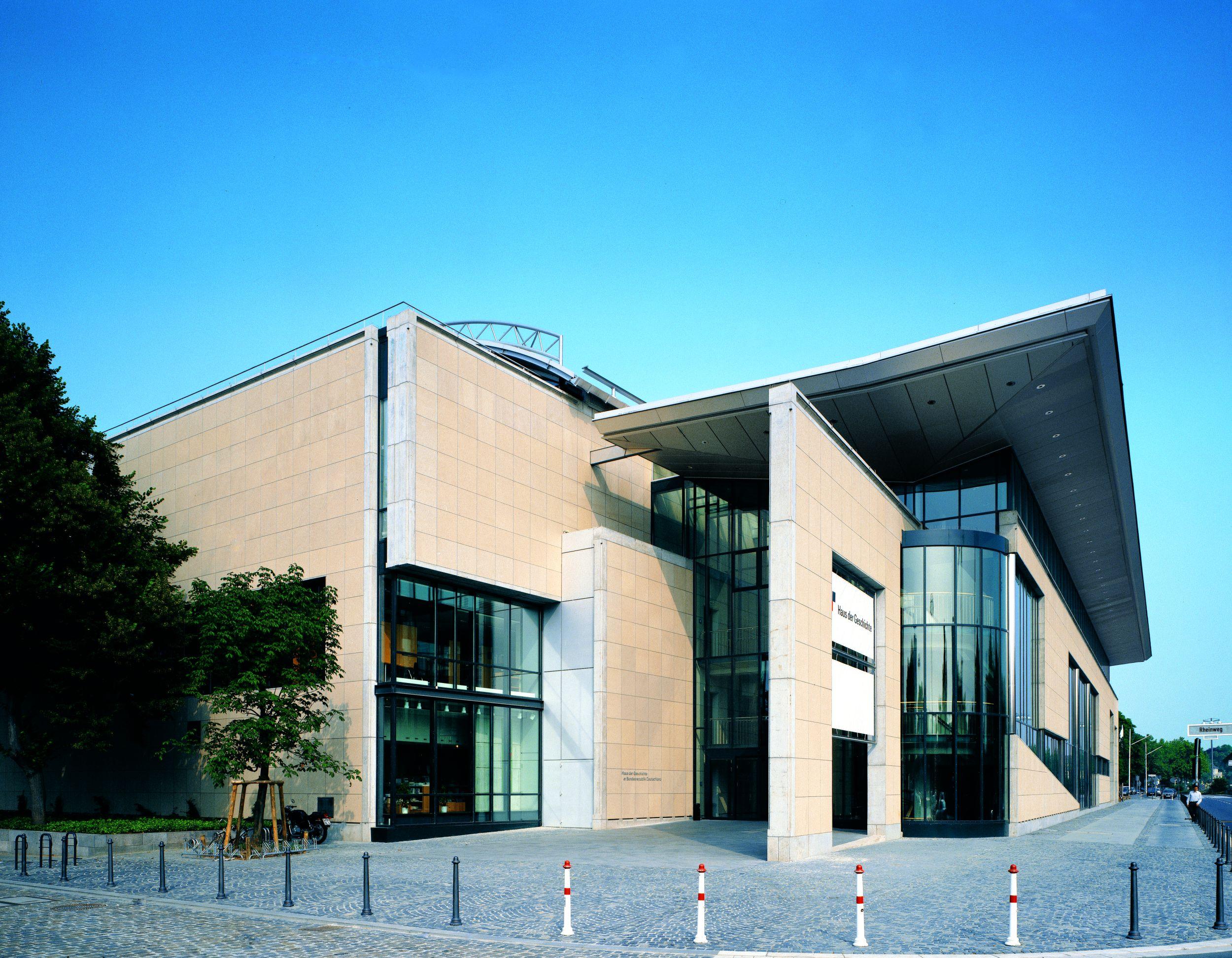 Museum of Modern History